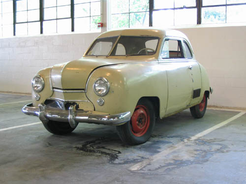 Gregory Sedan- 1947 - Lane Motor Museum